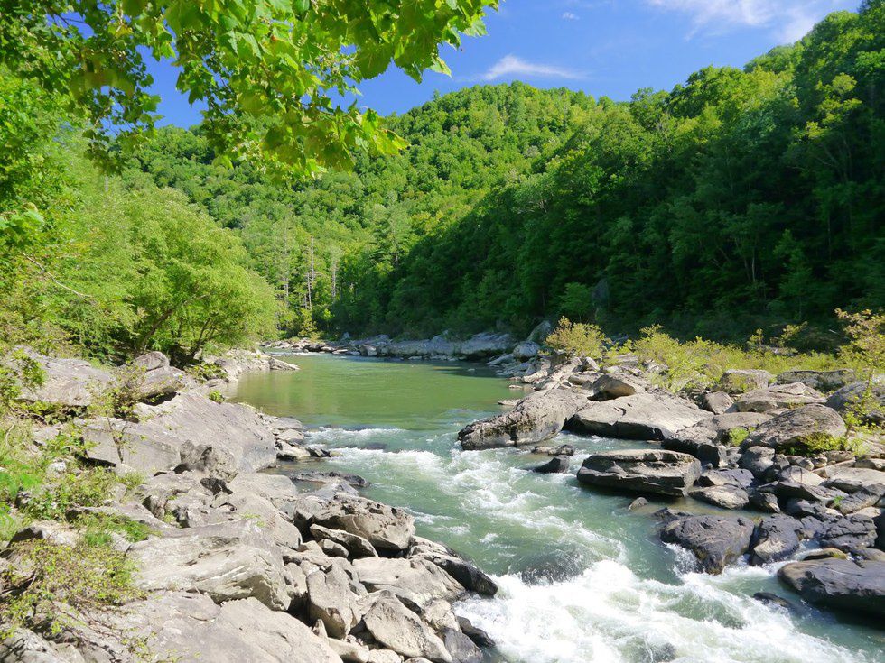 5 Reasons To Fall In Love With My Hometown, Oneida, TN