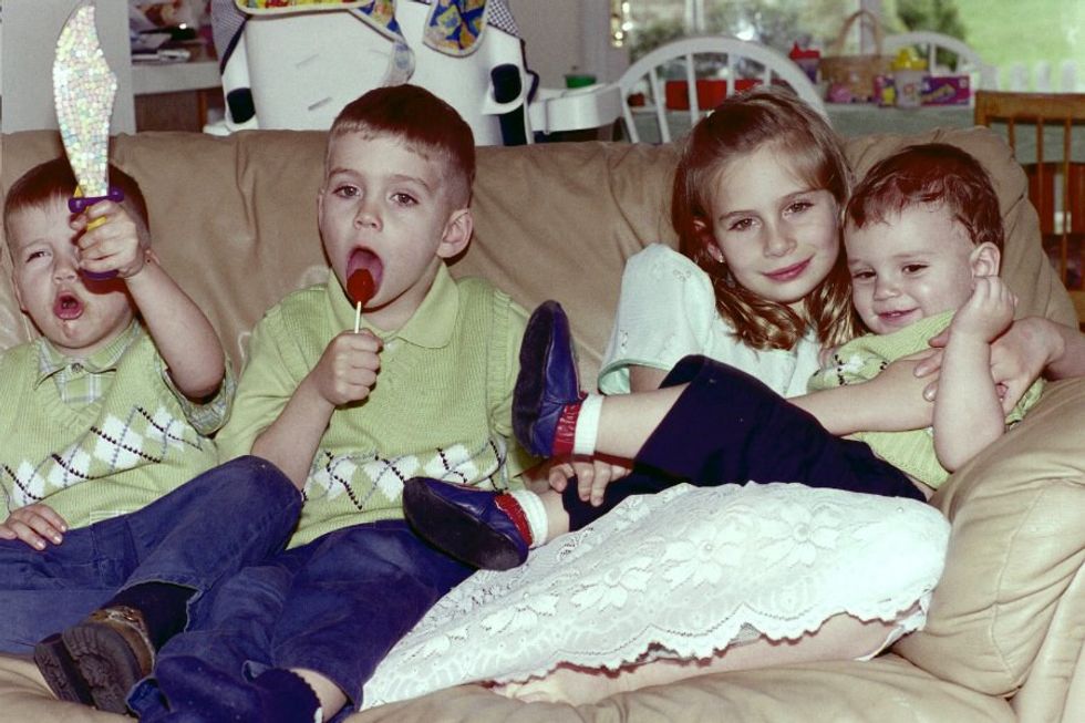 9 Things Only Oldest Children Understand
