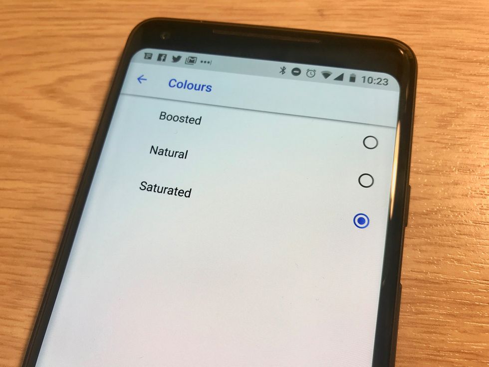 Google Pixel 2 XL display saturation fixed with update - Gearbrain