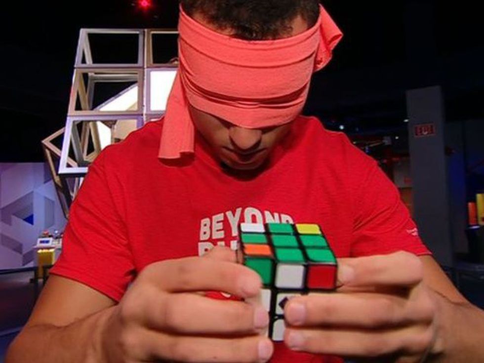 How To Solve A Rubik's Cube Blindfolded