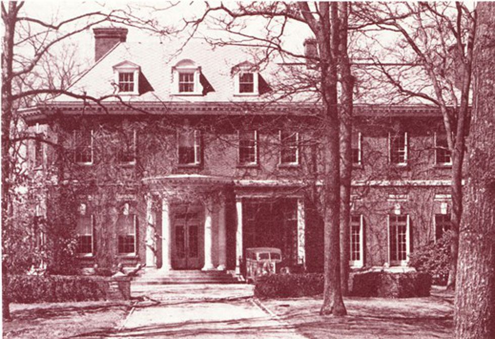 11 Haunted Places on Long Island