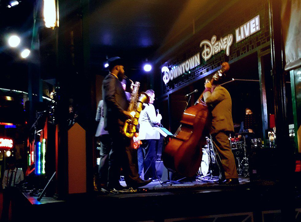 7 Reasons Too Go To Downtown Disney On A Friday Night