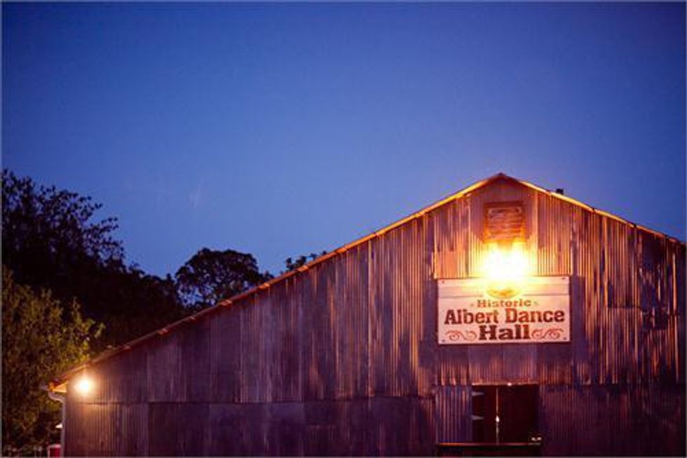 10 Texas Dancehalls You Must Visit