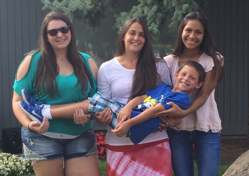 9 Reasons Why You'll Wish You Had My Siblings