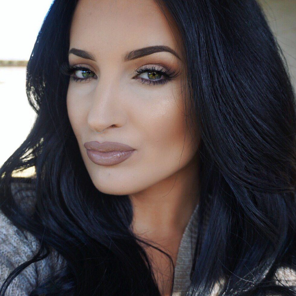 Behind The Scenes With Hannah Burt