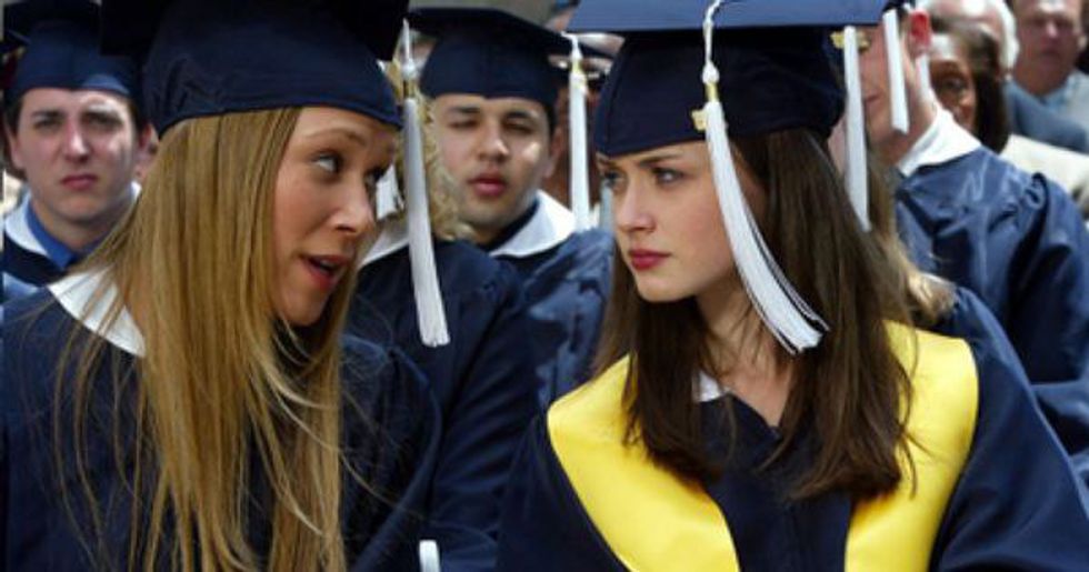 8 Lies 'Gilmore Girls' Fed Us About Yale
