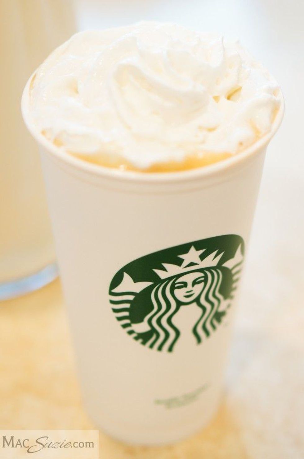 9 Starbucks Drinks You Must Try!