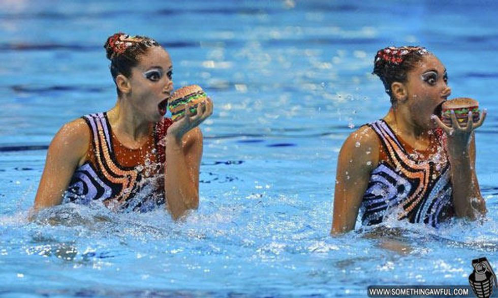10 Struggles Of Being A Synchronized Swimmer