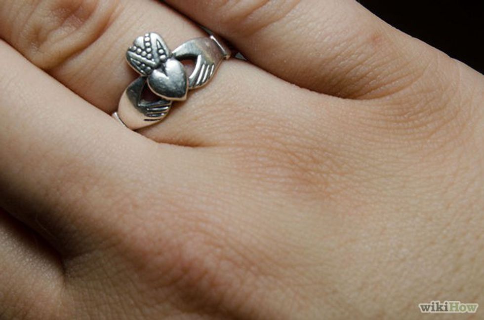 Why It's Important To Notice A Claddagh Ring