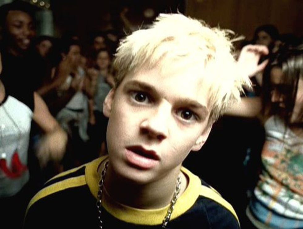 8 Signs You Were An Aaron Carter Fan