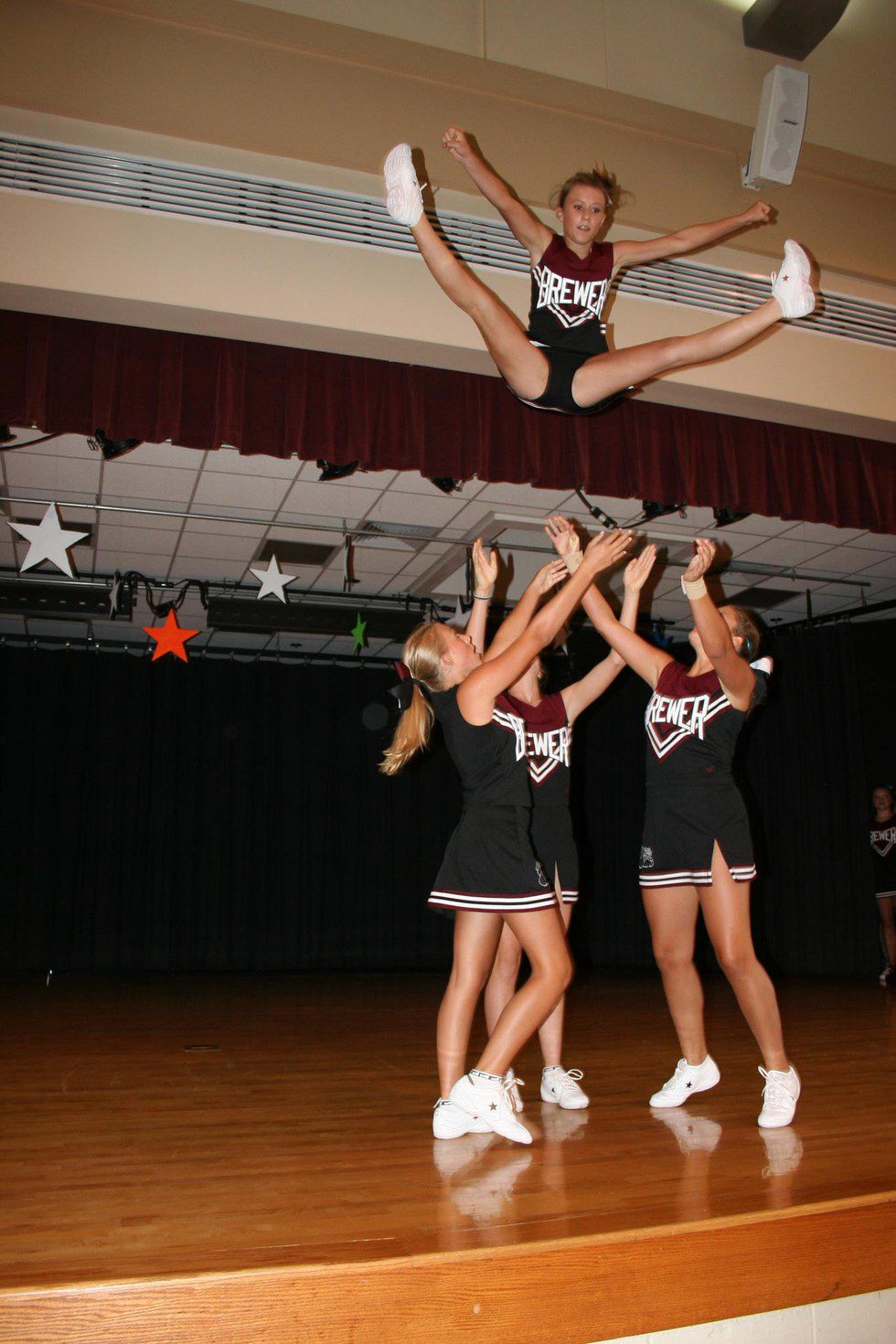 10 Life Lessons Cheerleading Taught Me