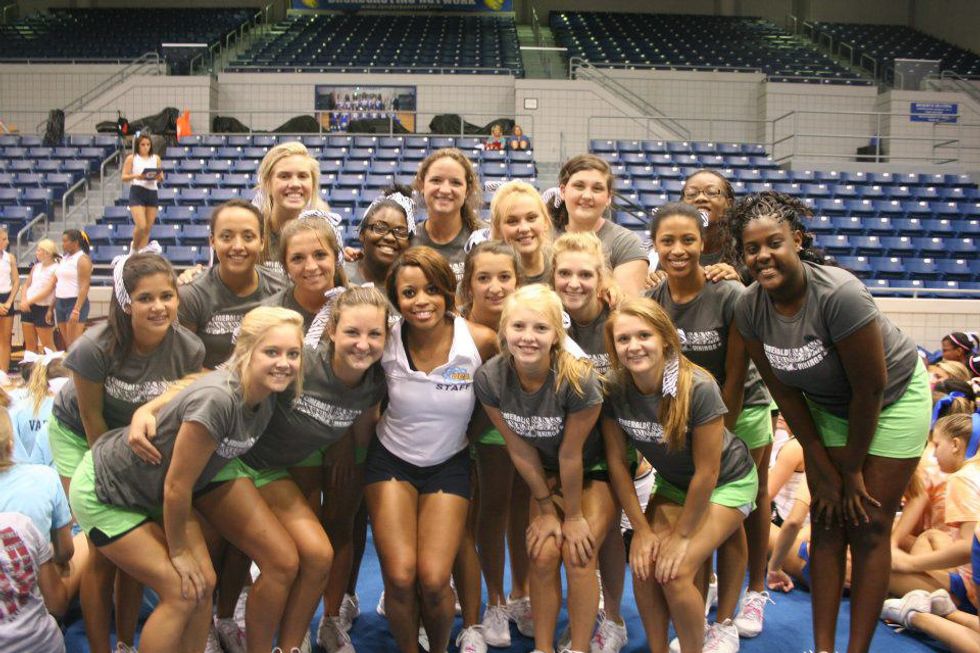 10 Life Lessons Cheerleading Taught Me