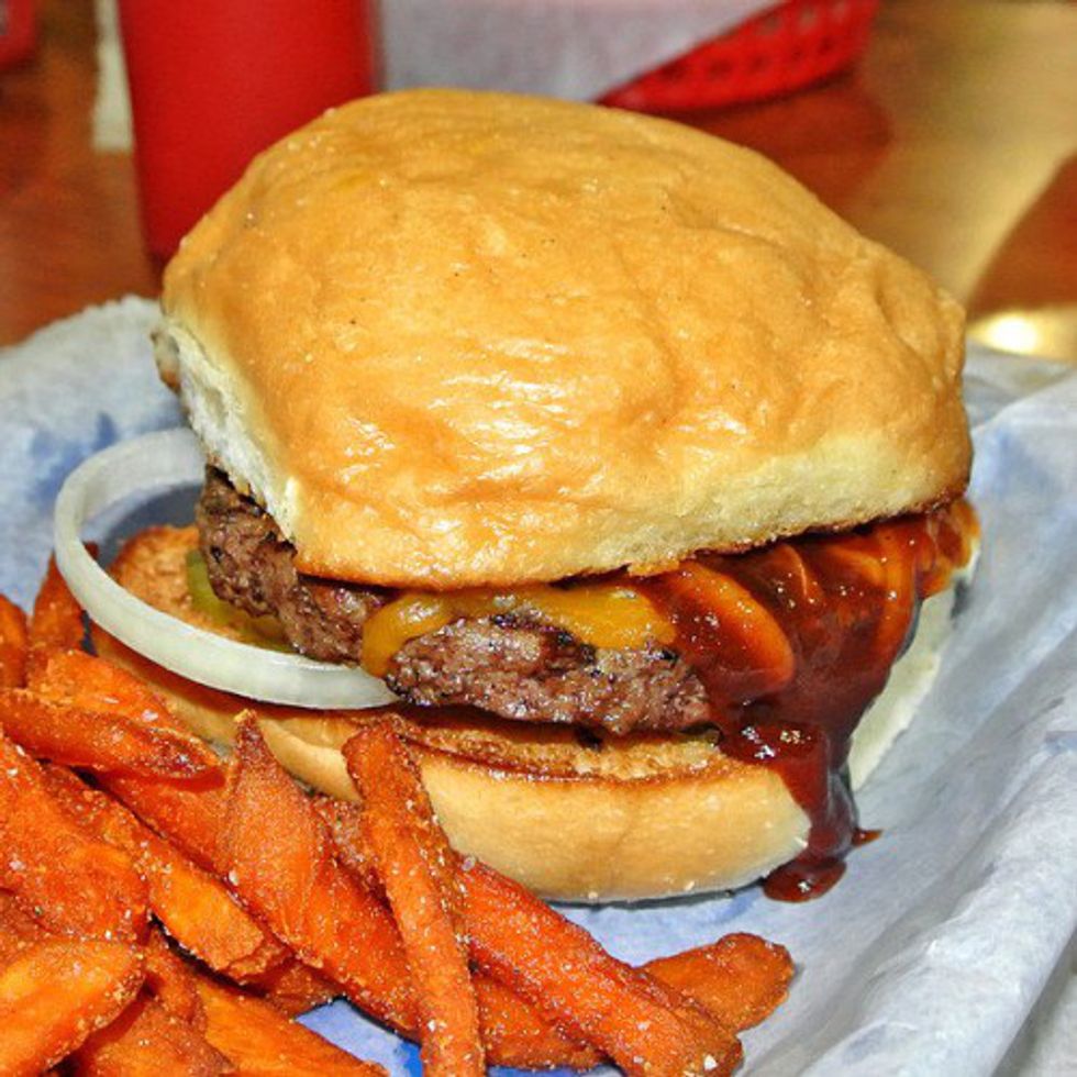 8 Awesome Burger Places To Check Out In Austin This Summer