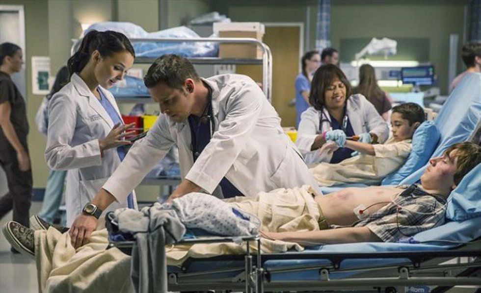 8 Reasons You Should Be Watching Grey's Anatomy