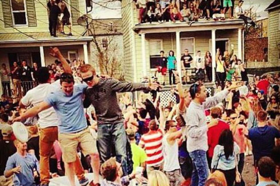 10 Things You Need For Darty Season