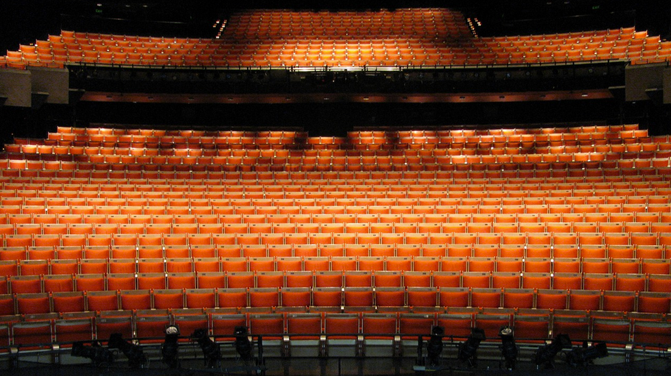 The 2 Types Of Audience Members You'll See In Theatres