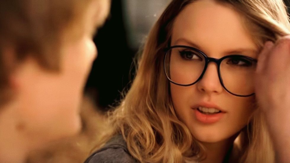 The 4 Years Of College As 4 Different Taylor Swift Anthems the-4-years-of-college-as-4-different-taylor-swift-anthems