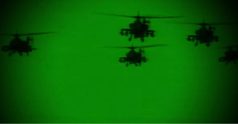Watch actual footage from the first Apache strikes of Desert Storm ...