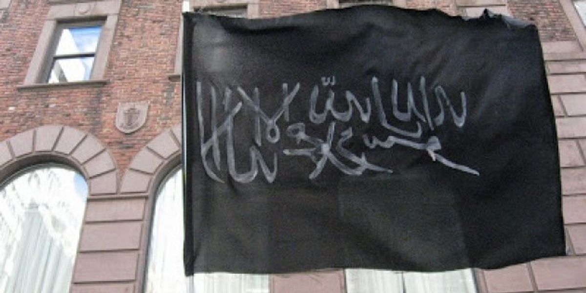 What is the real story behind the black flags flying around NYC ...