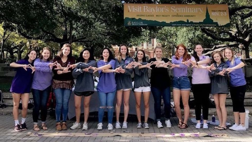 6 Stereotypical Girls You See On Your College Campus, Like Clockwork ...