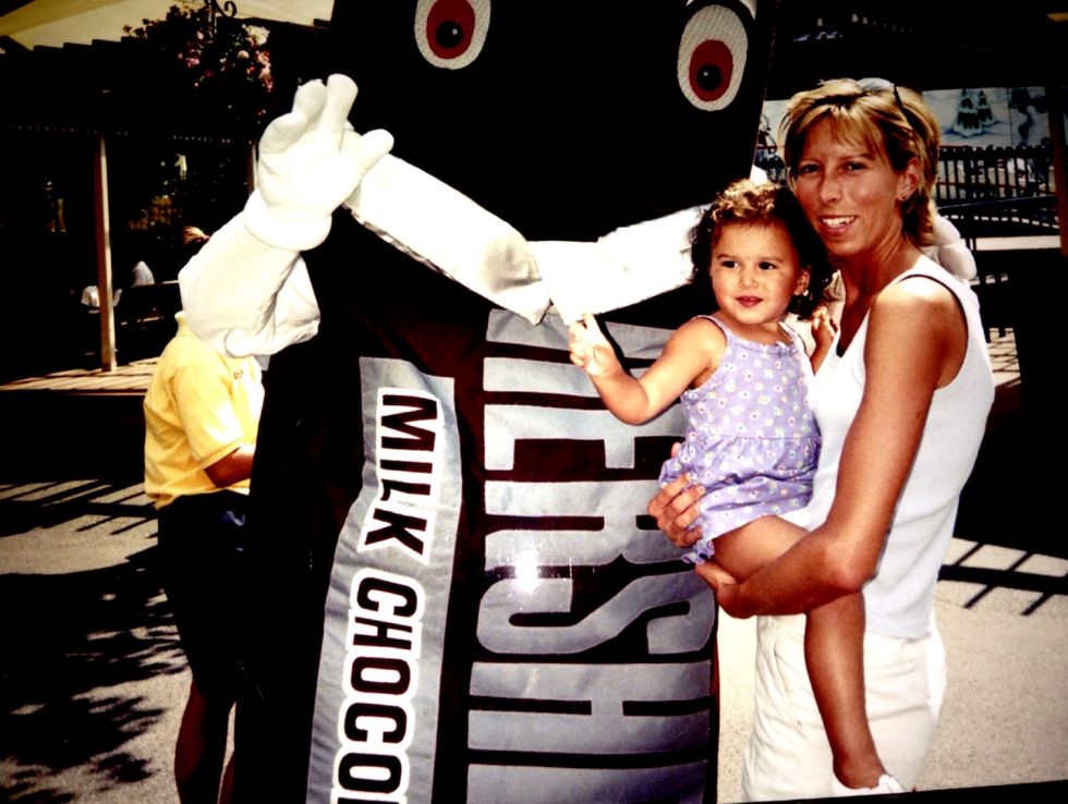 10 Singular Truths That Come With Being An Only Child, As Told By An ...