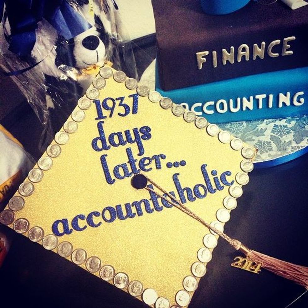 13 Pinterest Inspired Graduation Caps For Business Majors