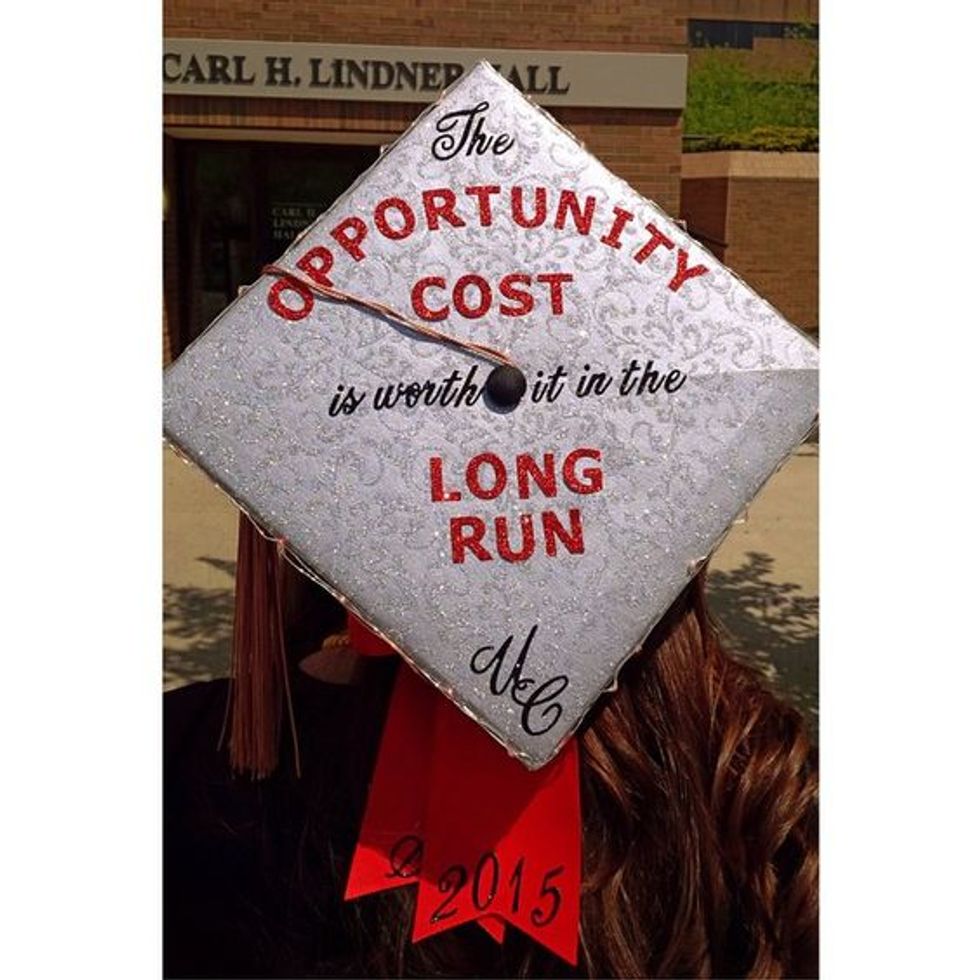 13 Pinterest Inspired Graduation Caps For Business Majors