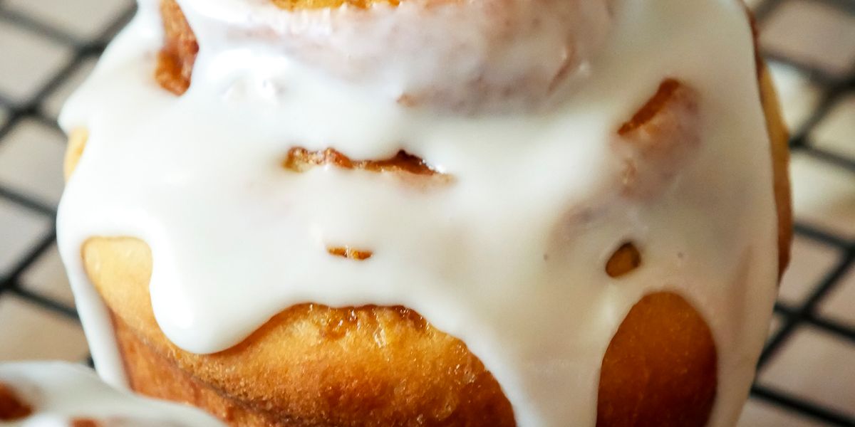 MUFFIN TIN CINNAMON ROLLS - My Recipe Magic