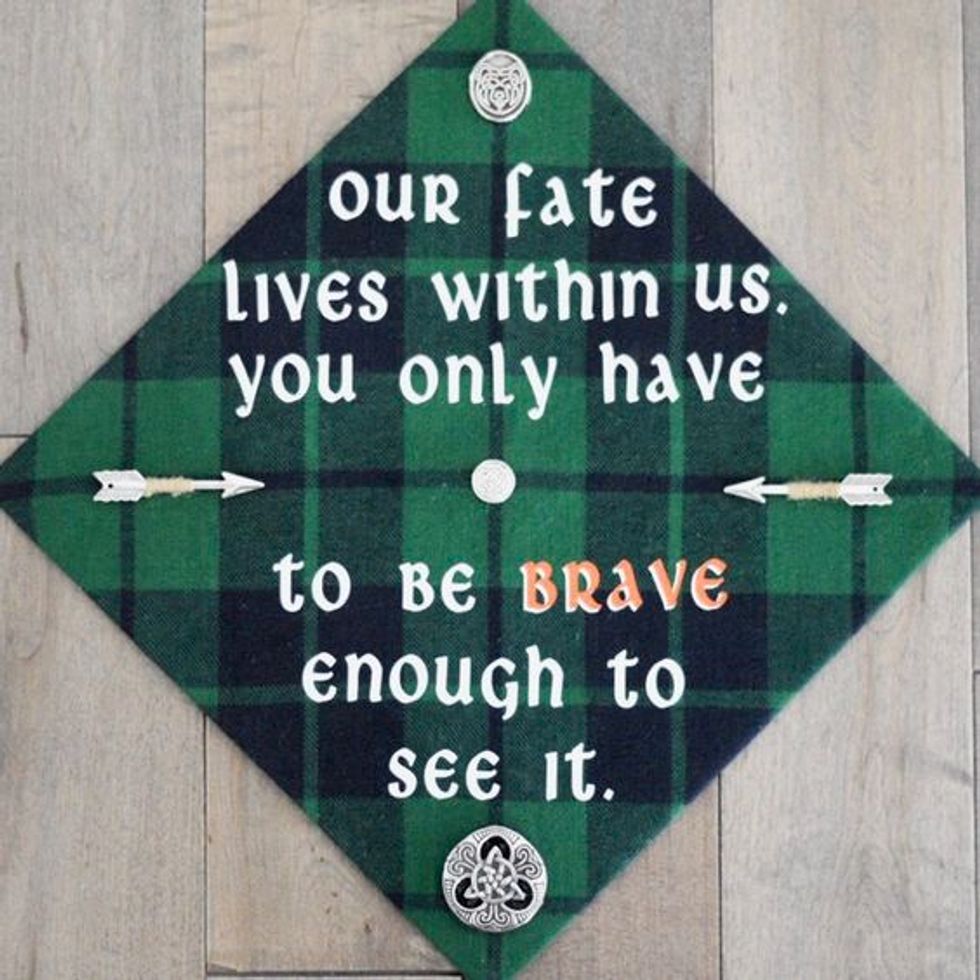 35 Graduation Cap Decorating Ideas For Disney Lovers