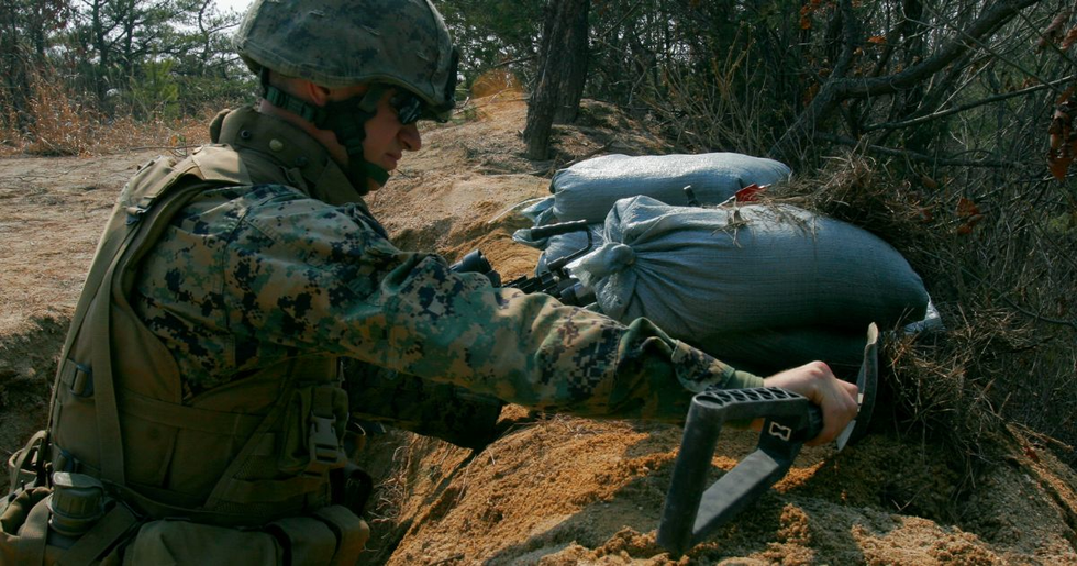 6 tips for building the perfect fighting hole - Americas Military ...