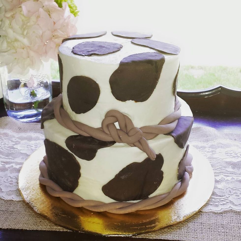 18 uniquely Southern groom's cakes - It's a Southern Thing