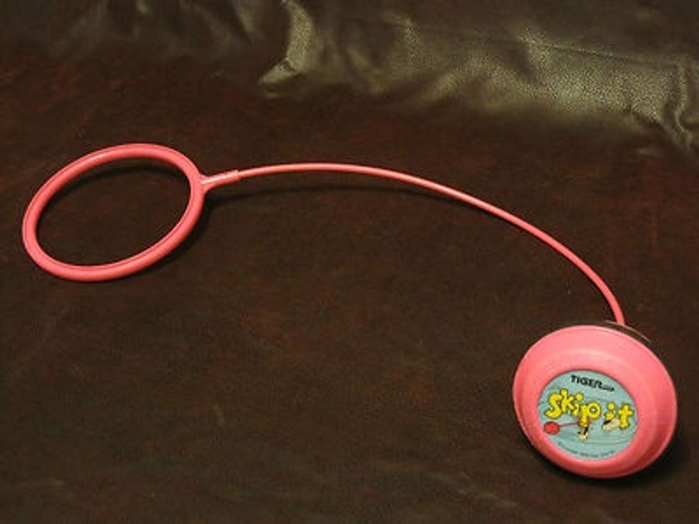25 Toys Every Millennial Girl Will Remember Stuffing Into Her Toys 'R ...