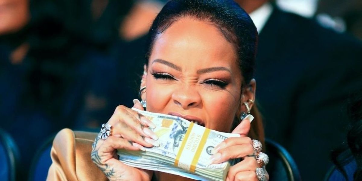 The Best Articles On Money For People In Their Twenties - xoNecole