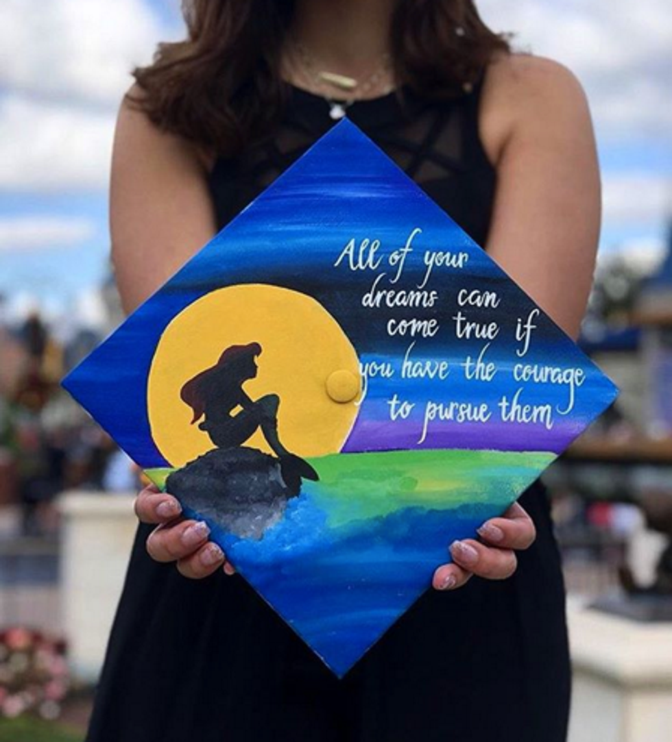 25 College Graduation Caps For Disney Lovers That Are Pure Magic