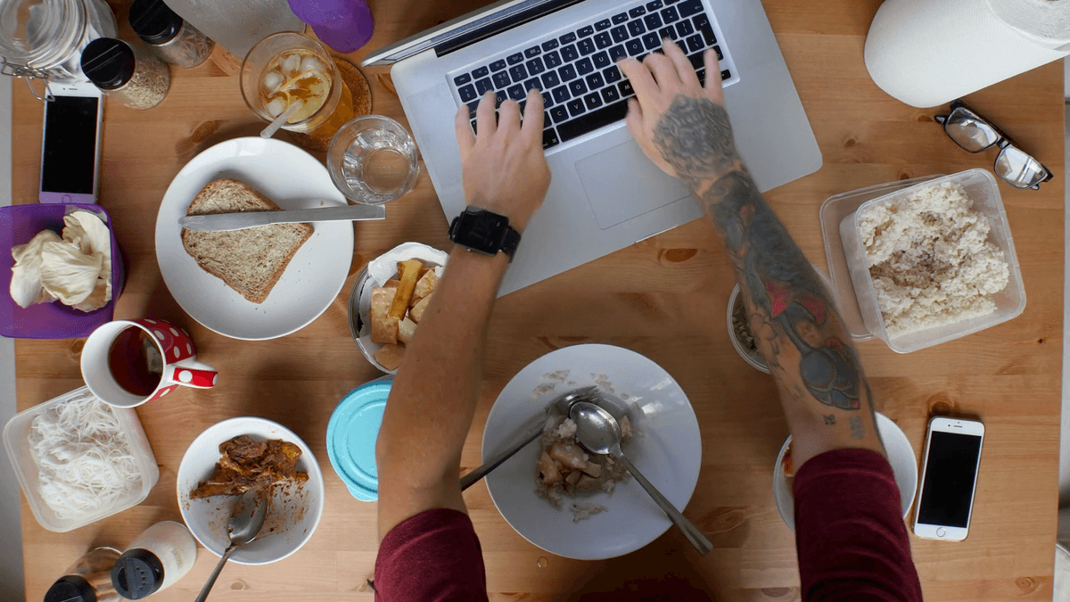 6 GIFs That Summarize A Day At Work