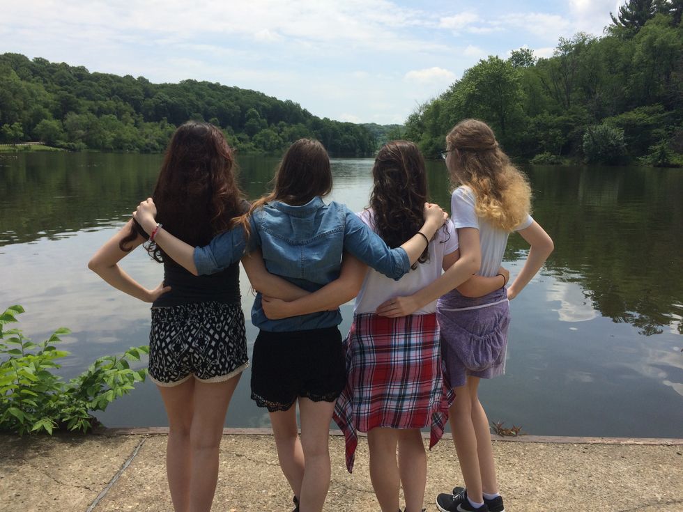 13 Reasons Your High School Besties Are THE Best