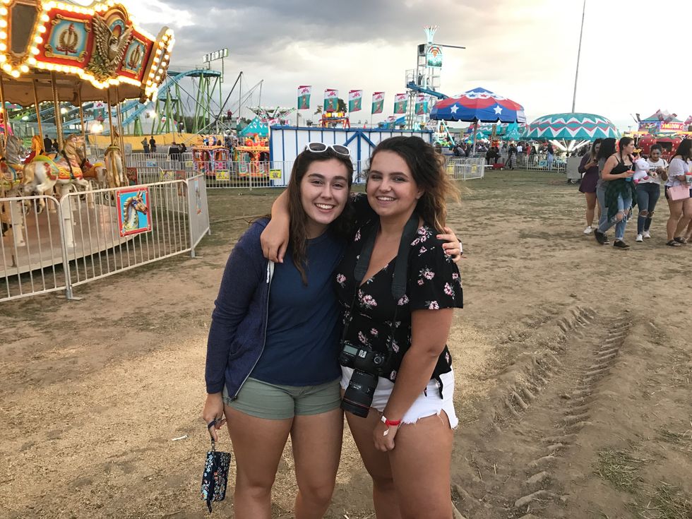 5 Reasons Why Random Roommate Selection Is The Best