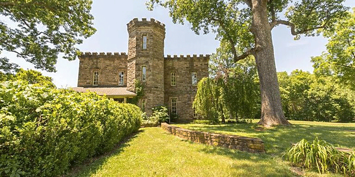 This antebellum castle looks like a fairy tale, and it's on the market ...