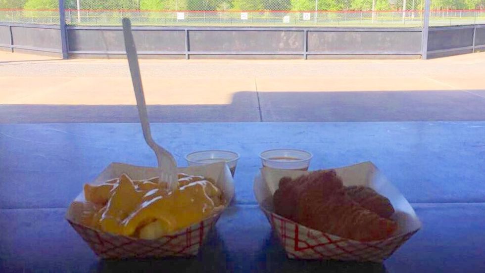 10 True Facts About The Ballpark Concession Stand Food, From Someone On ...