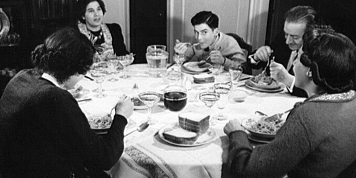 Do you call it dinner or supper? What's the difference? - It's a ...