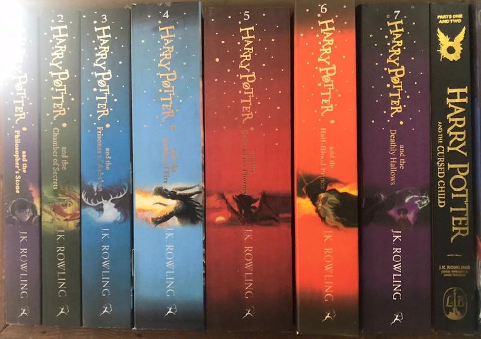 12 Fiction Book Series That Are Worth Binge Reading Over The Summer 12-fiction-book-series-that-are-worth-binge-reading-over-the-summer