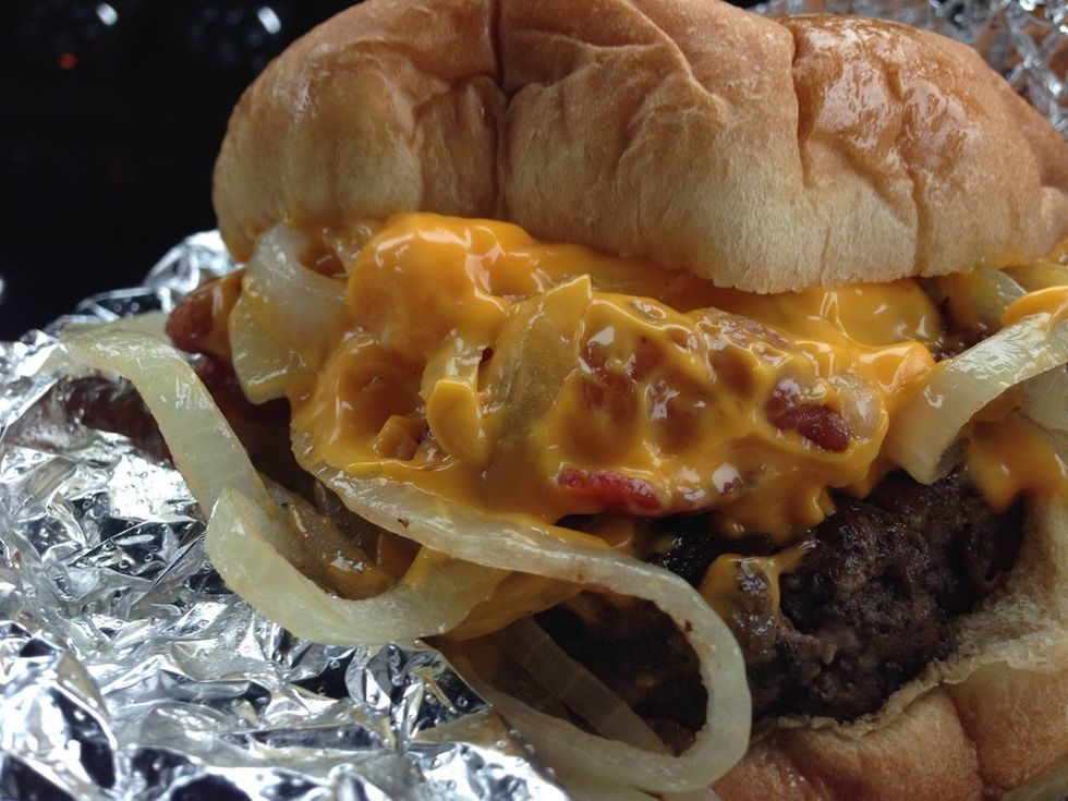 12 small burger chains that the entire world should know - It's a ...