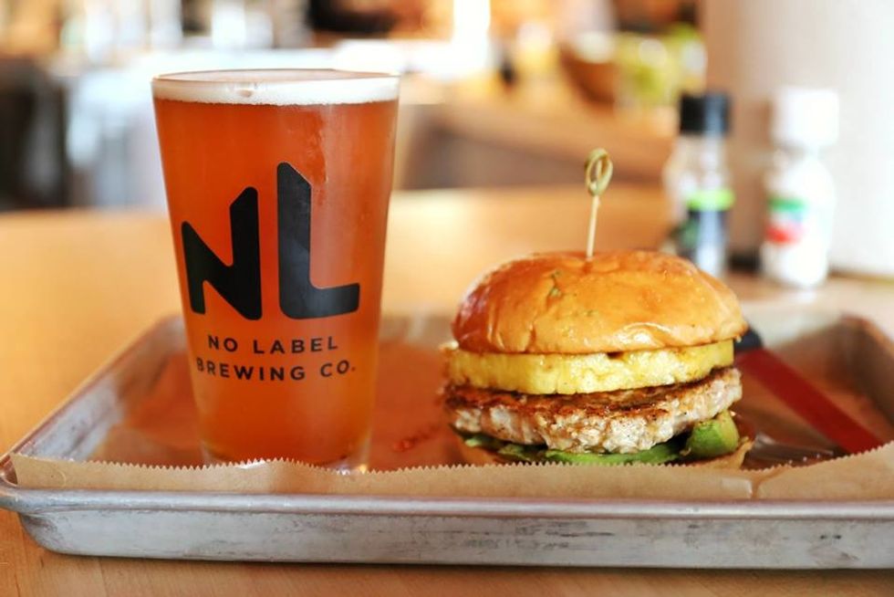 12 small burger chains that the entire world should know - It's a ...