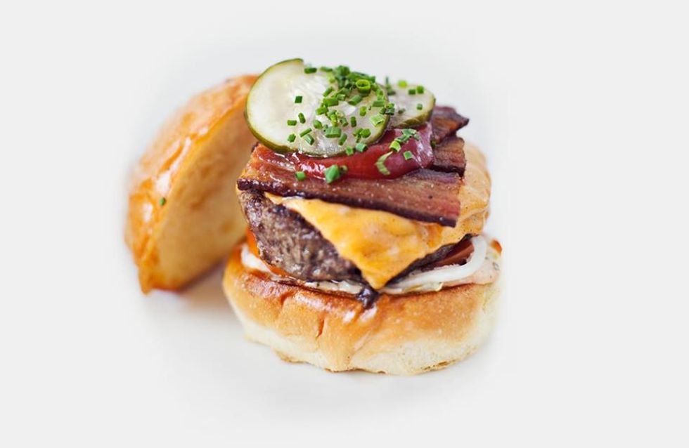 12 small burger chains that the entire world should know - It's a ...