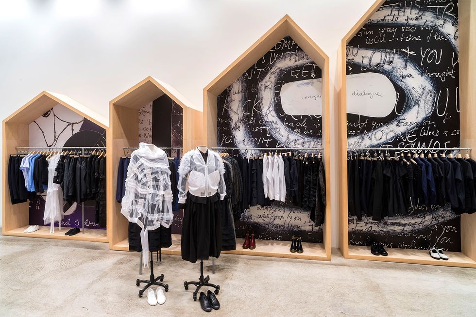 DSMNY's Refresh Includes a Gigantic Cardboard Brooke Shields - PAPER ...