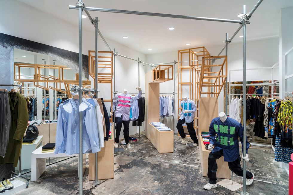 DSMNY's Refresh Includes a Gigantic Cardboard Brooke Shields - PAPER ...