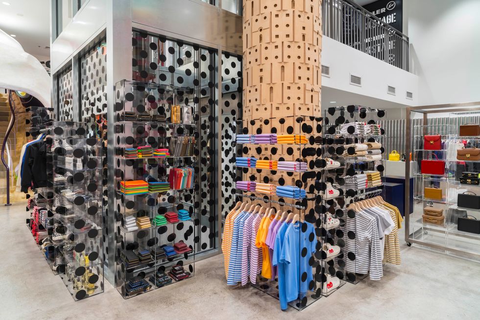 DSMNY's Refresh Includes a Gigantic Cardboard Brooke Shields - PAPER ...