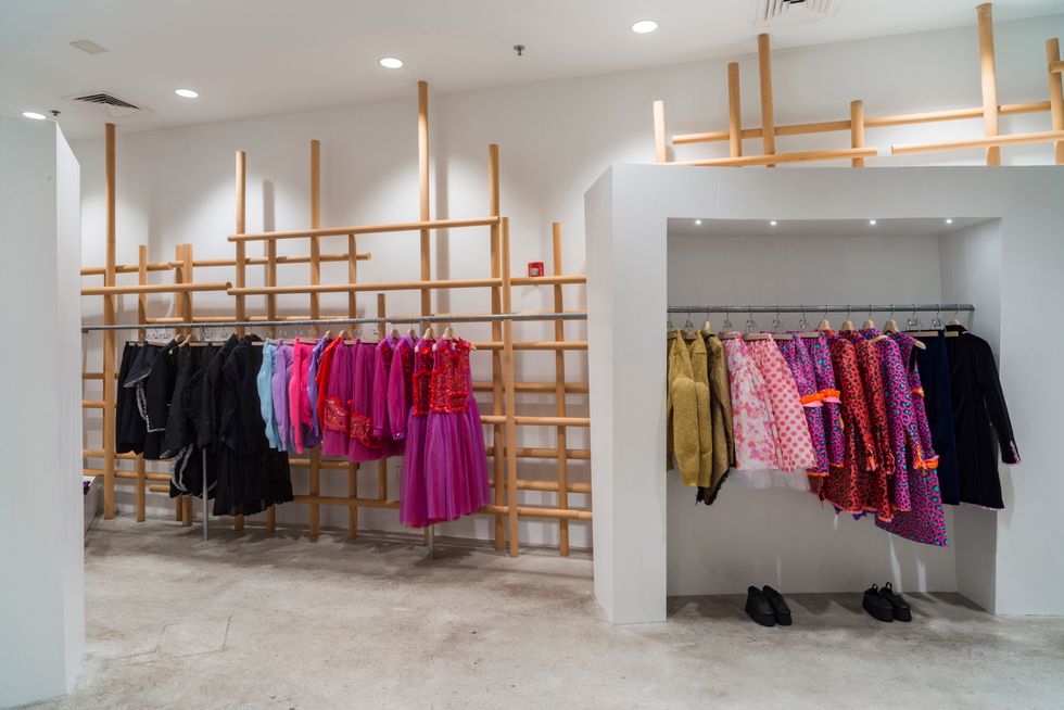 DSMNY's Refresh Includes a Gigantic Cardboard Brooke Shields - PAPER ...