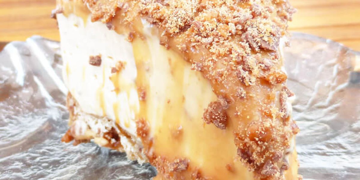 Daim Bar and Gooey Caramel No-Bake Cheesecake - My Recipe Magic