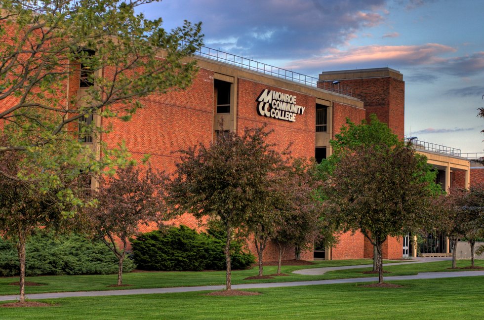 Community College Is Just As Good As A 4-Year College